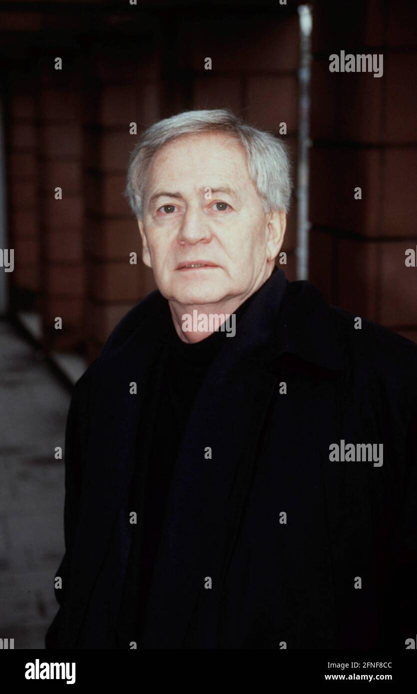 "The internationally renowned Hungarian film director and screenwriter ...