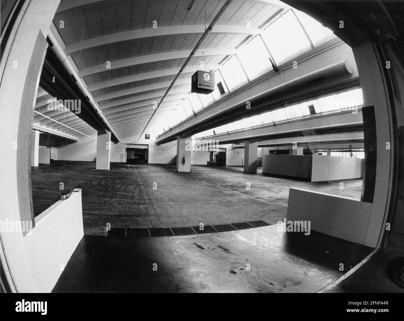 View into an empty hall on the exhibition grounds at the Theresienwiese ...