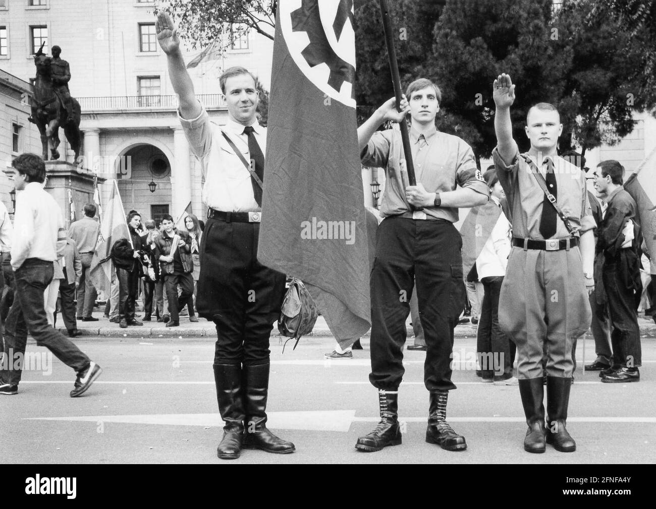 On your mark 1995 Black and White Stock Photos & Images - Alamy