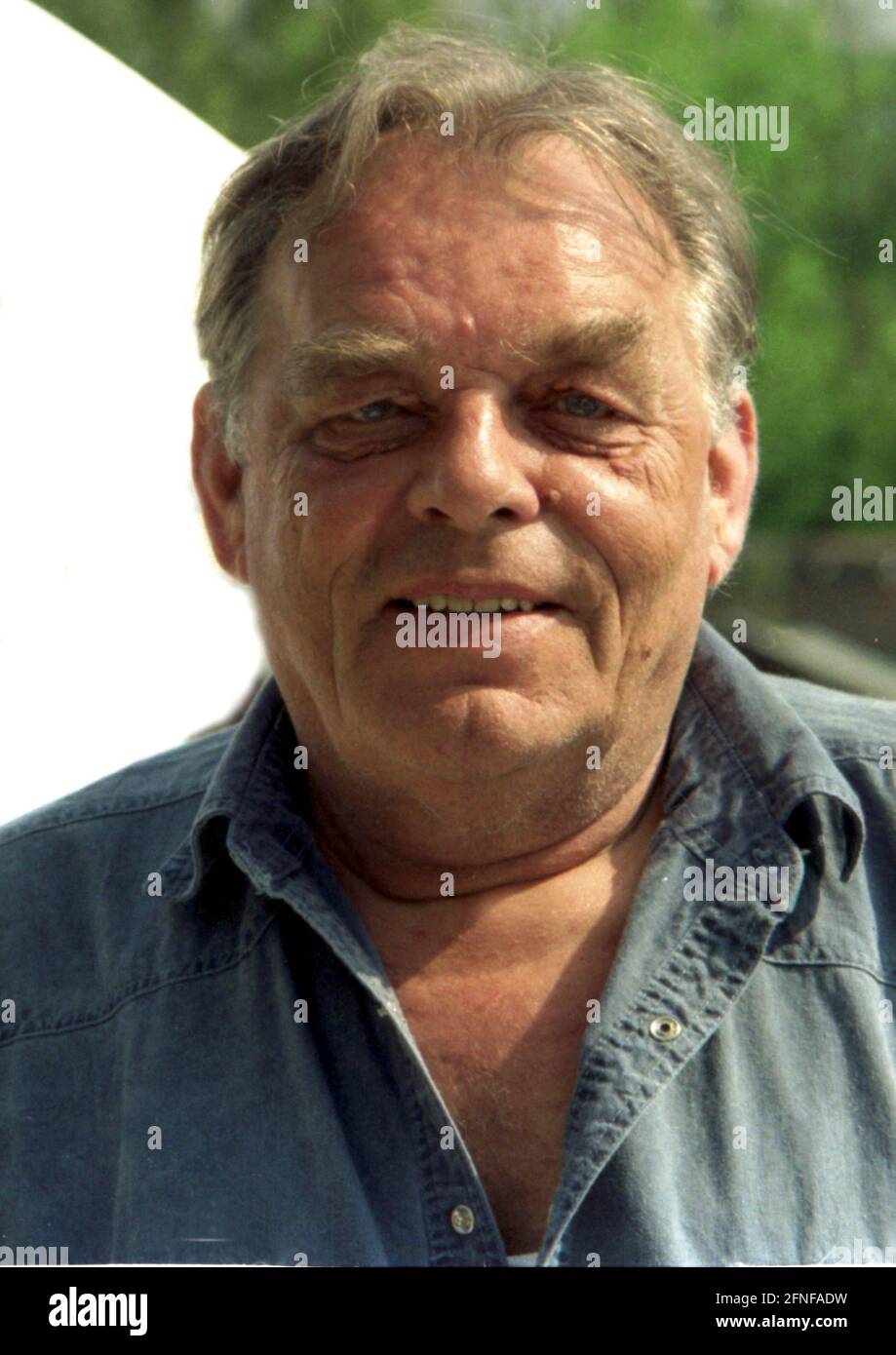 14 04 1995 hi-res stock photography and images - Alamy