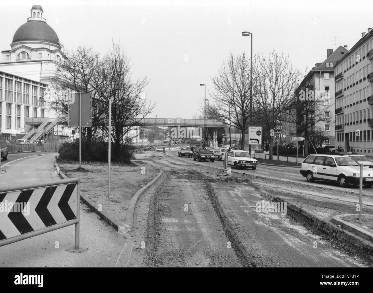 "At the height of the new state chancellery in the building of the ...