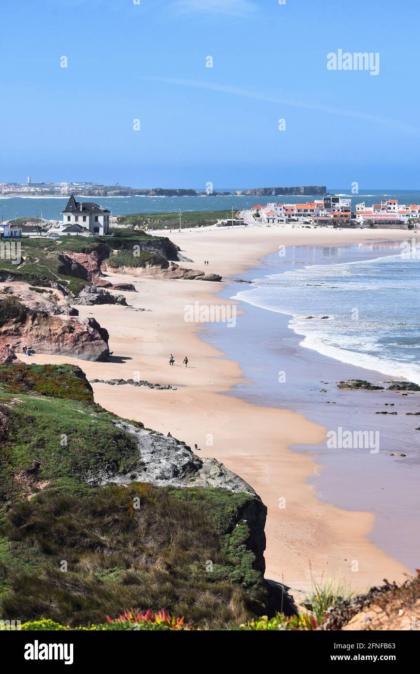 Praia do baleal peniche hi-res stock photography and images - Alamy