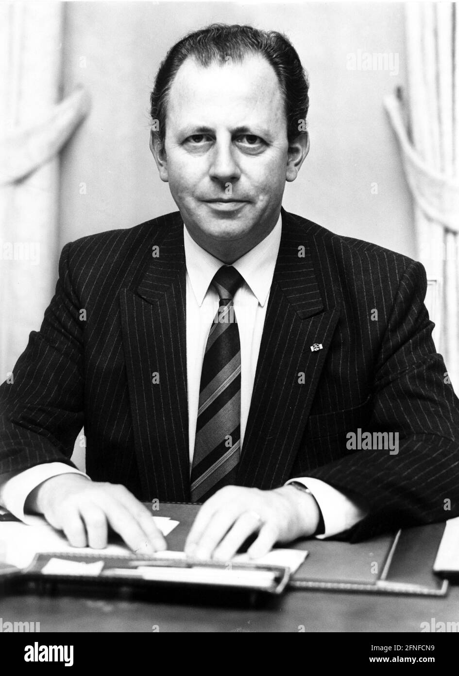 10 05 1995 Black and White Stock Photos & Images - Alamy