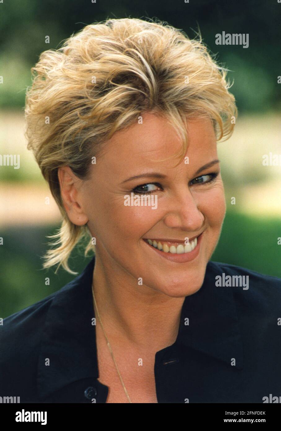 Portrait of the actress Mariele Millowitsch. [automated translation ...