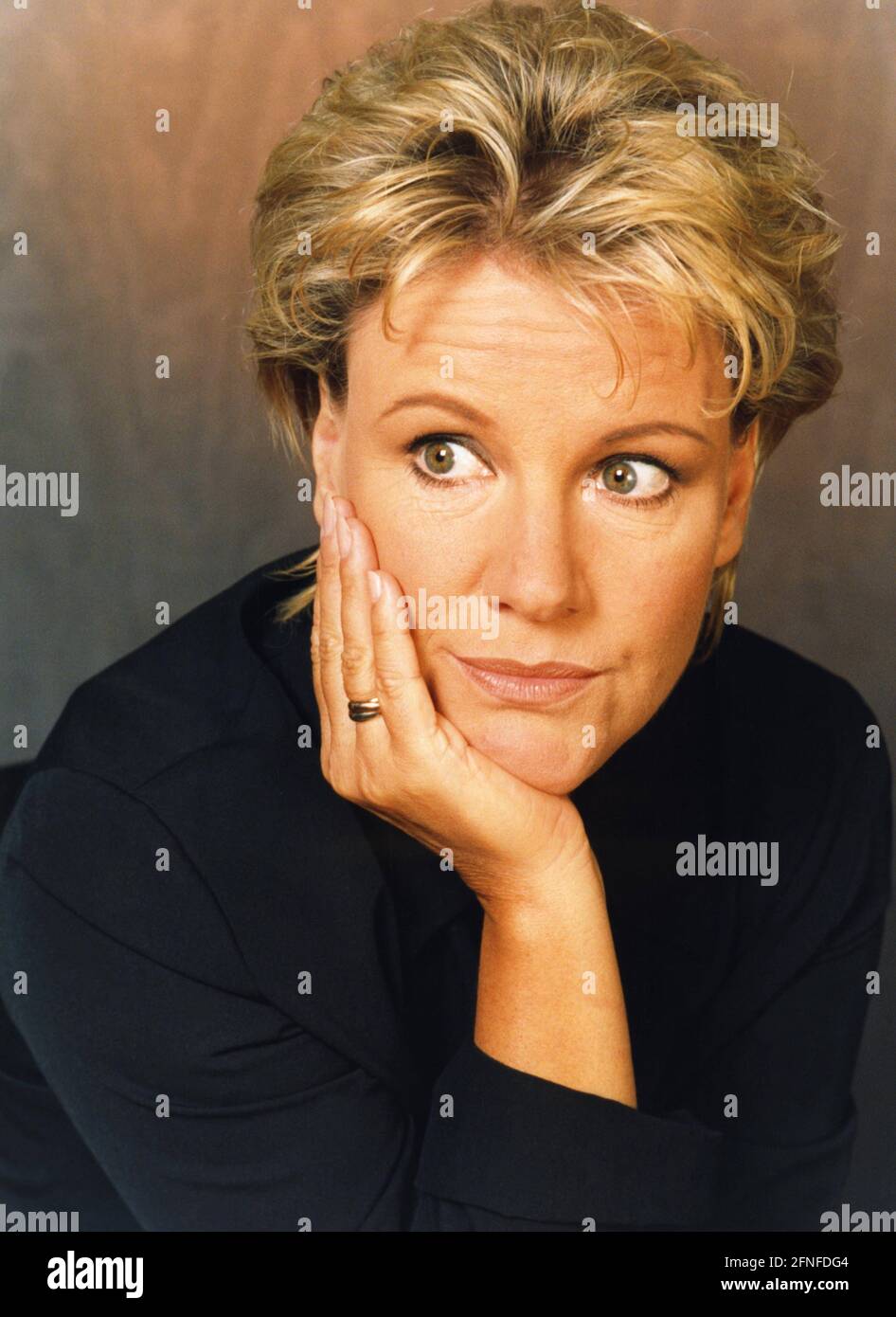 Portrait of the actress Mariele Millowitsch. [automated translation ...
