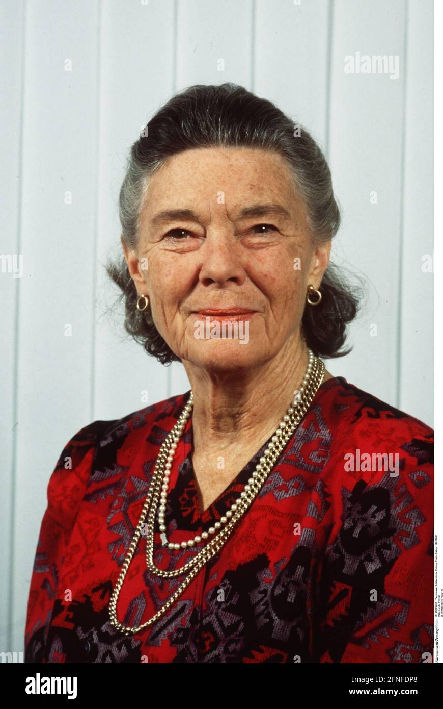 Rosamunde pilcher hi-res stock photography and images - Alamy