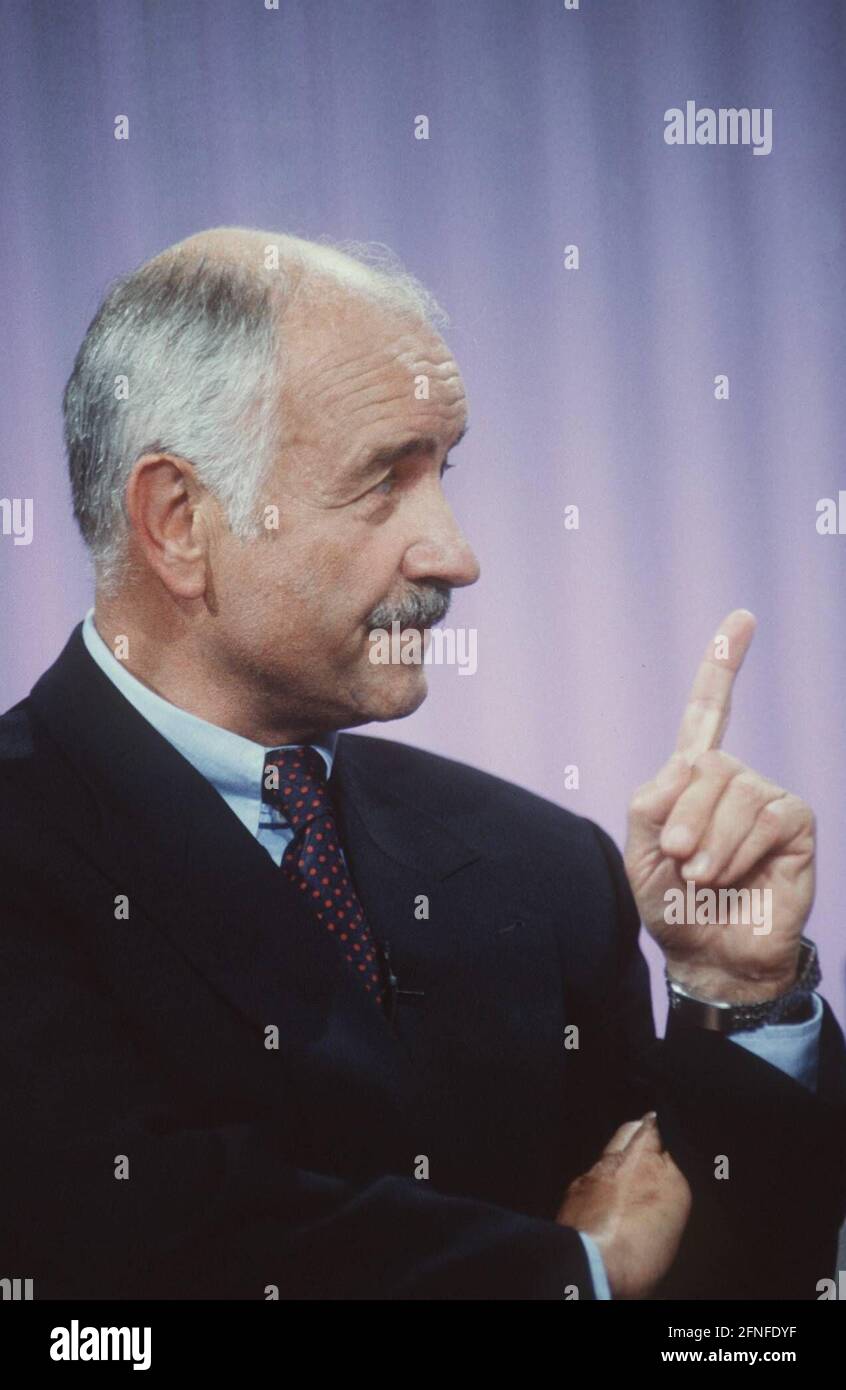 Armin Mueller-Stahl in conversation. Undated recording. [automated ...