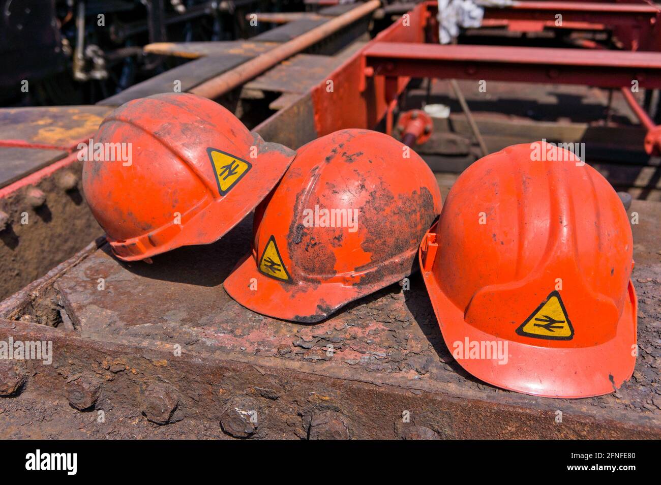 Arrow logo hi-res stock photography and images - Alamy