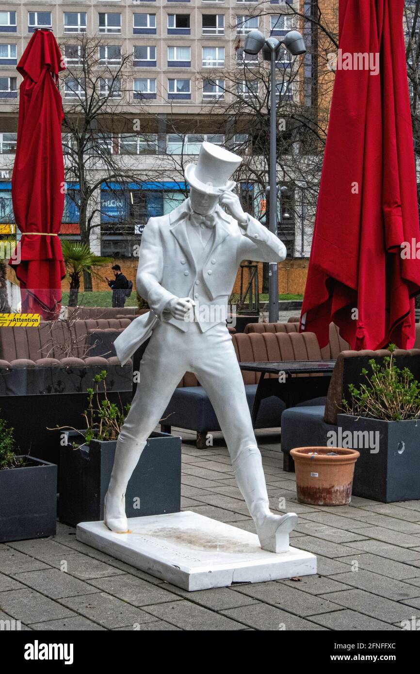 Johnnie walker mannequin hi-res stock photography and images - Alamy
