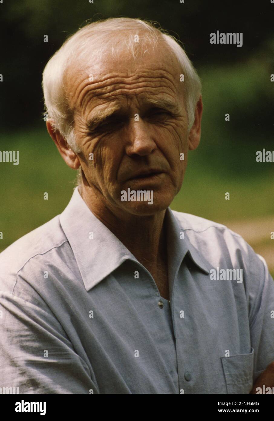 The German writer Günter de Bruyn. [automated translation] Stock Photo ...