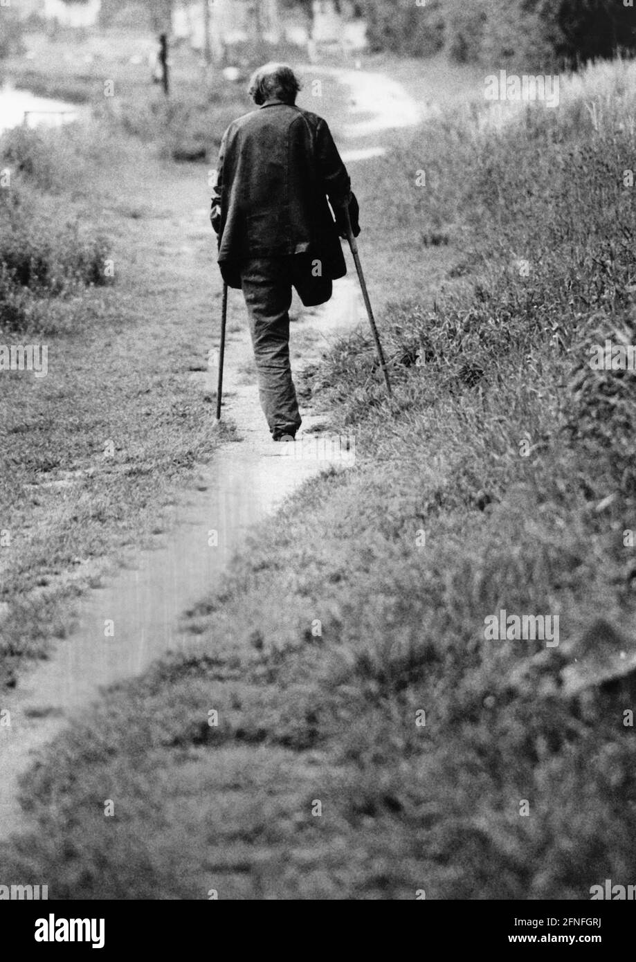 Invalid military hi-res stock photography and images - Alamy