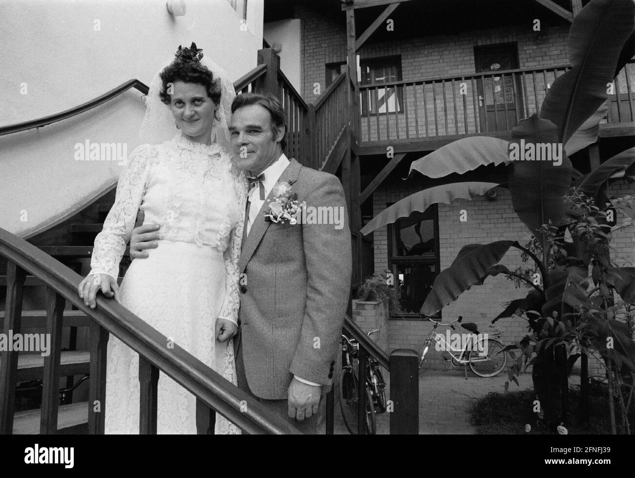 "Disabled project ""Gruene Scheune"", wedding of two disabled inmates ...