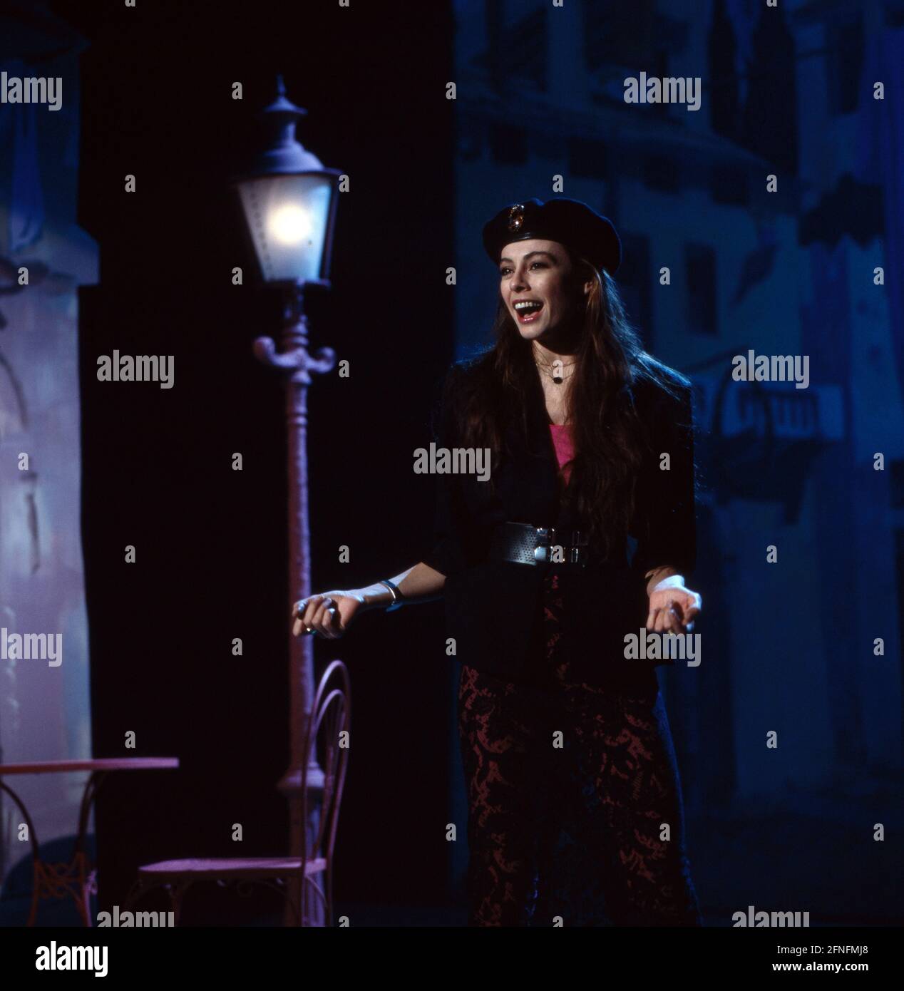 Alice, Carla Bissi, italienische Pop Sängerin, bei einem Auftritt, 1982 ...