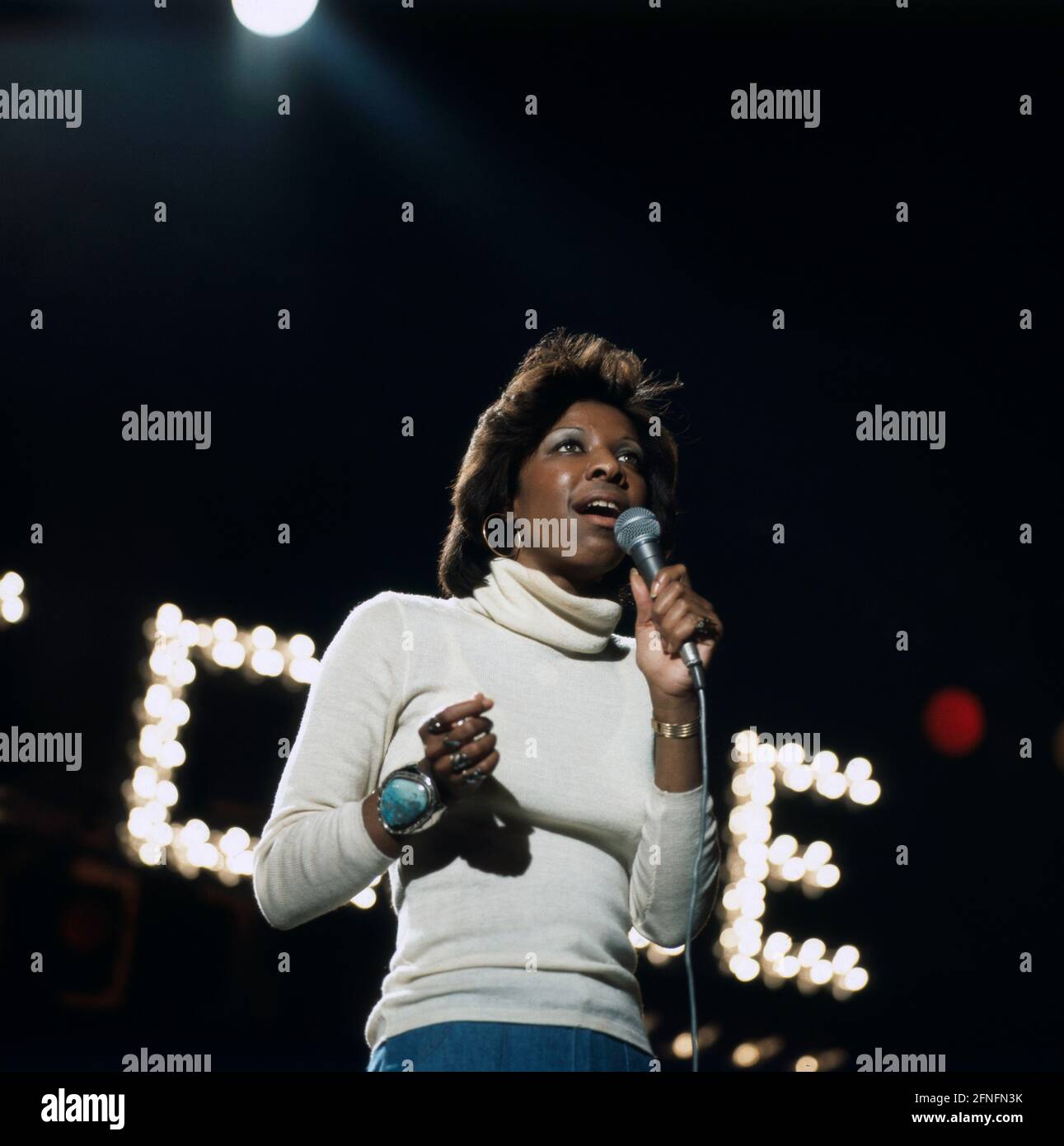 Natalie Cole, amerikanische R&B, Soul und Jazz-Sängerin, bei einem ...