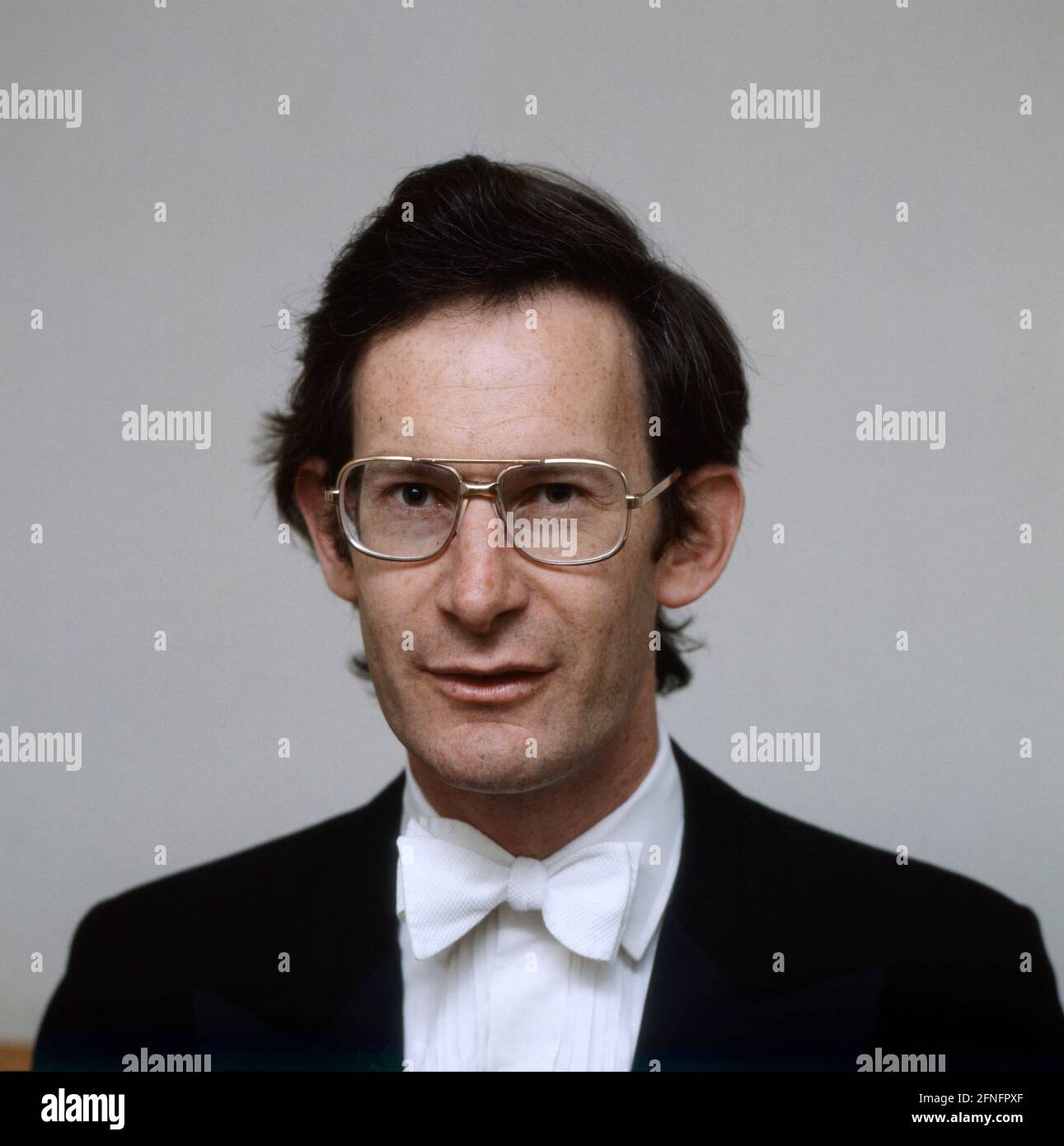 British conductor sir john hi-res stock photography and images - Alamy