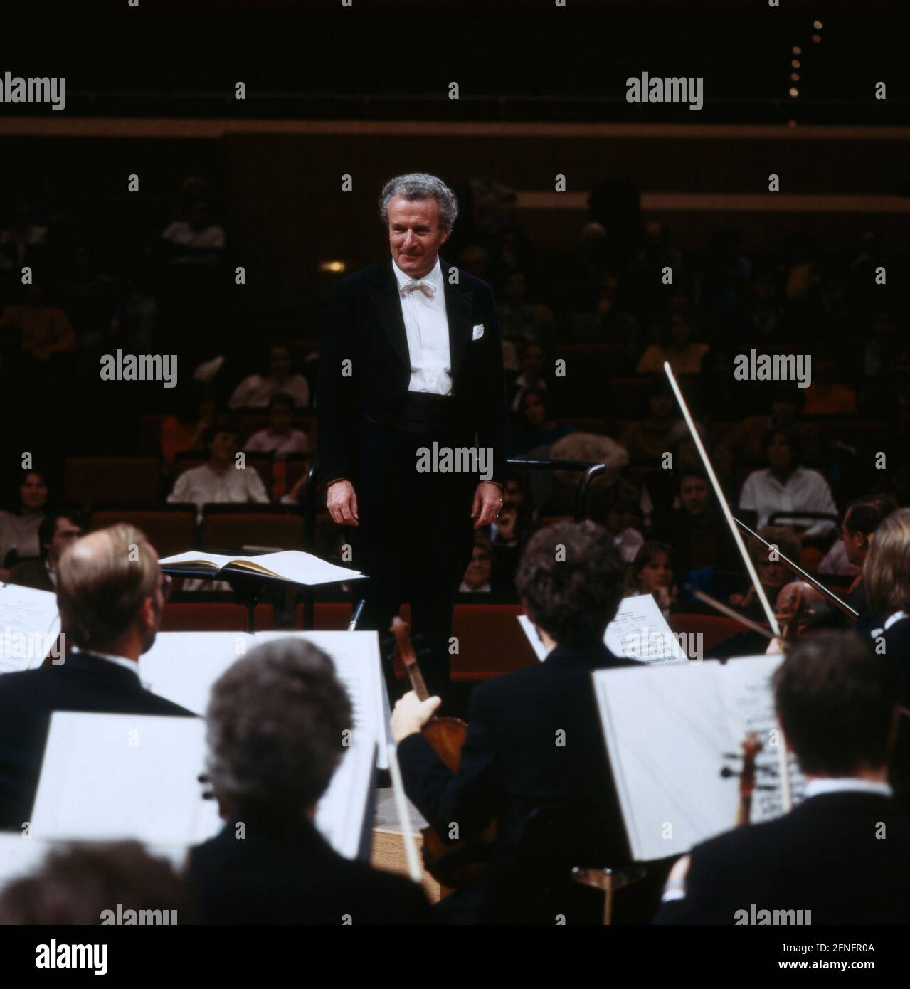 Colin davis 1980s hi-res stock photography and images - Alamy