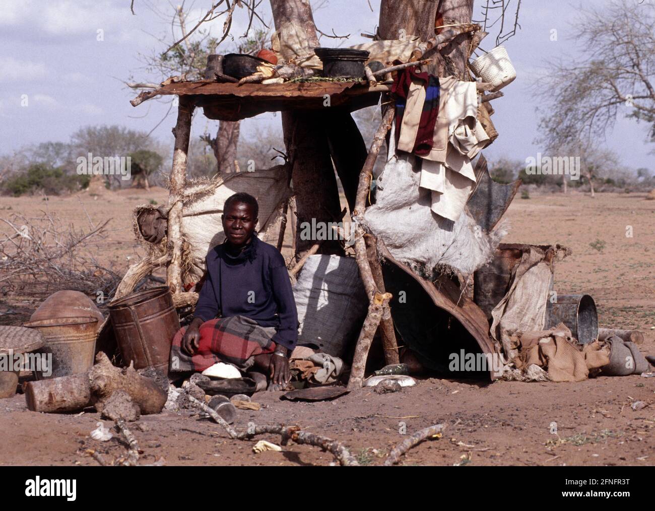 MOZ, Mozambique : A man in his dwelling during the drought in Gaza ...