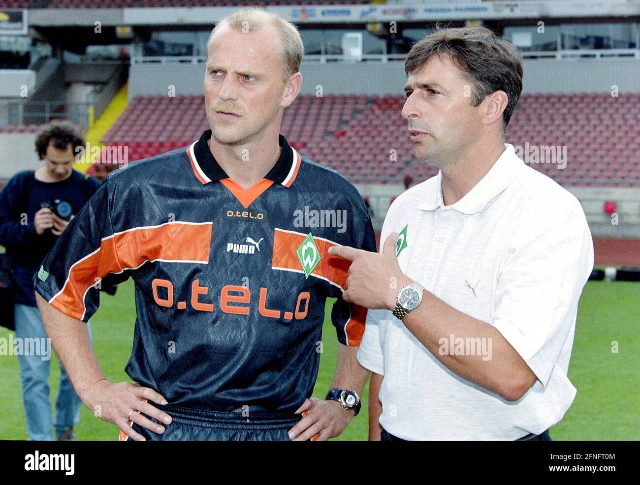 15 07 2000 hi-res stock photography and images - Alamy