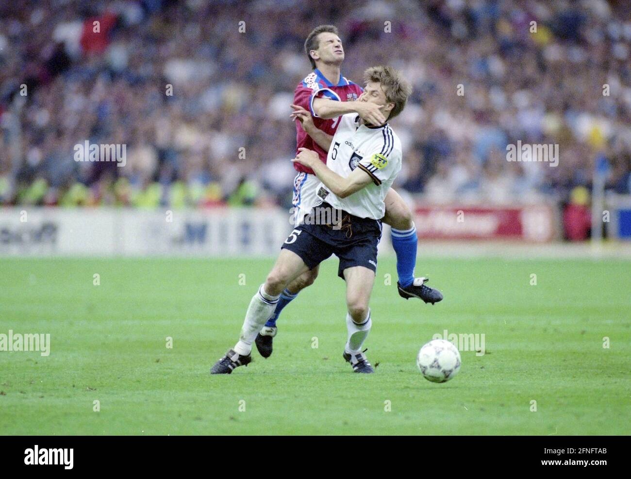 FOOTBALL European Championship 1996 Germany - Czech Republic Final 30. ...