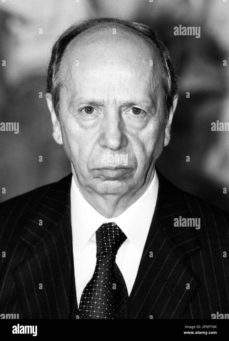 Lamberto dini of italy hi-res stock photography and images - Alamy