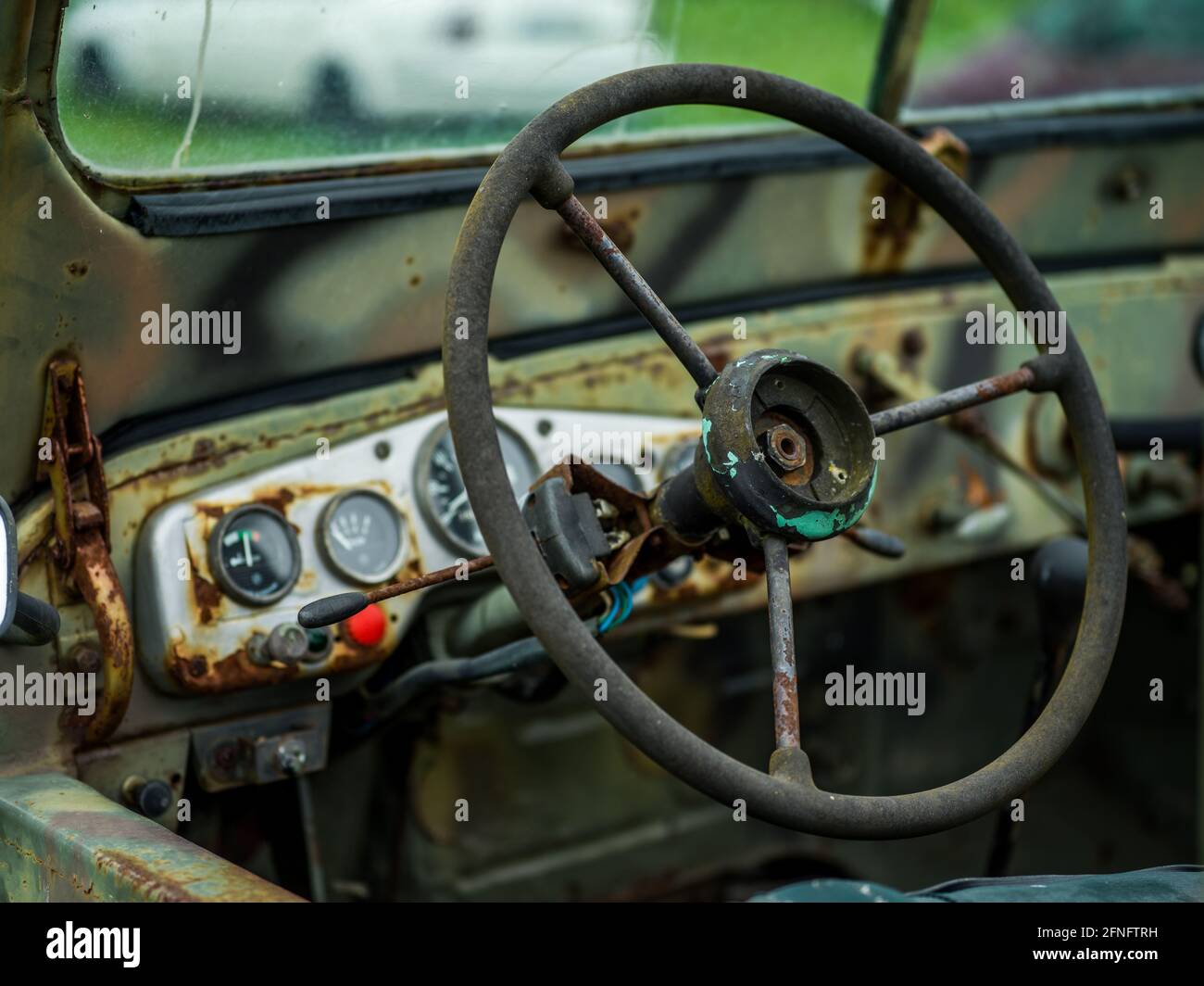 Details of a old rusty car Stock Photo - Alamy