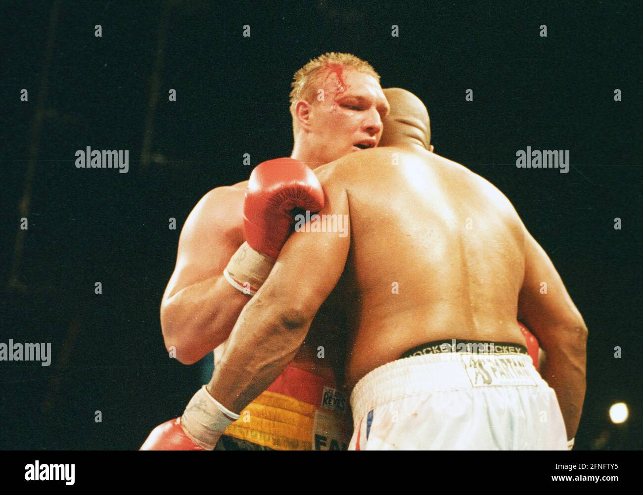 Boxing World Championship heavyweight fight George Foreman (USA) - Axel ...