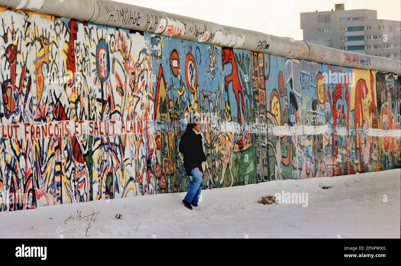 Berlin / Kreuzberg / Berlin Wall / GDR Wall / 1986 Potsdamer Platz ...
