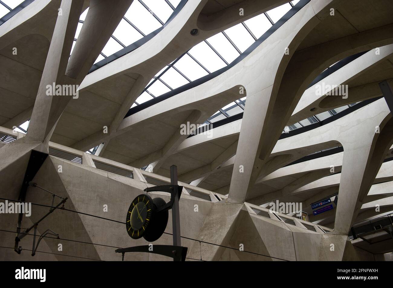 Lyon satolas airport tgv station lyon hi-res stock photography and ...