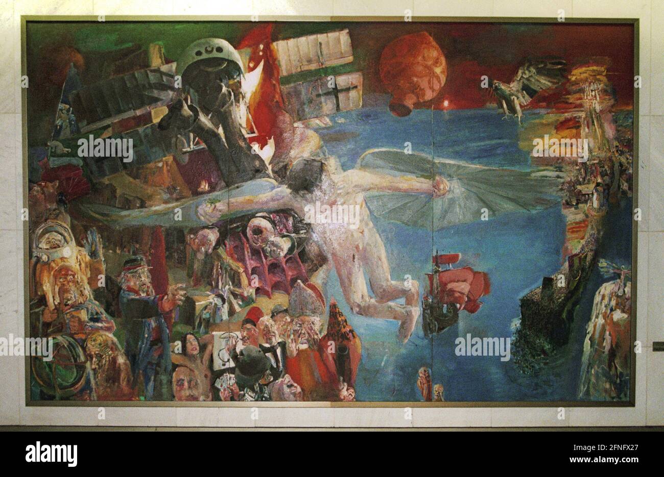 Berlin / GDR / Art / Unification / 1996 Palace of the Republic. The ...