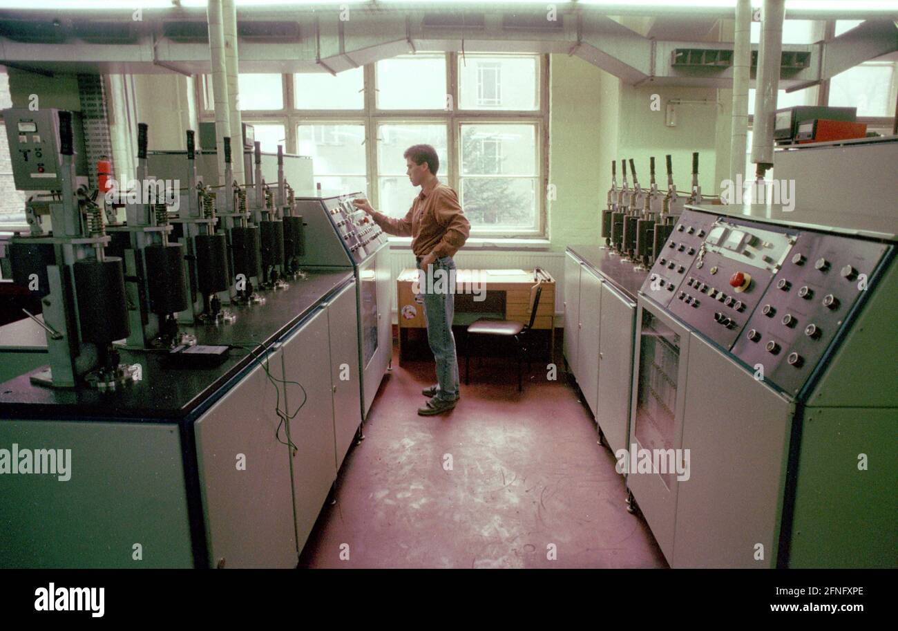 Berlin / GDR / Industry / 1991 VEB EAW-Treptow (Elektro-Apparate-Werk ...