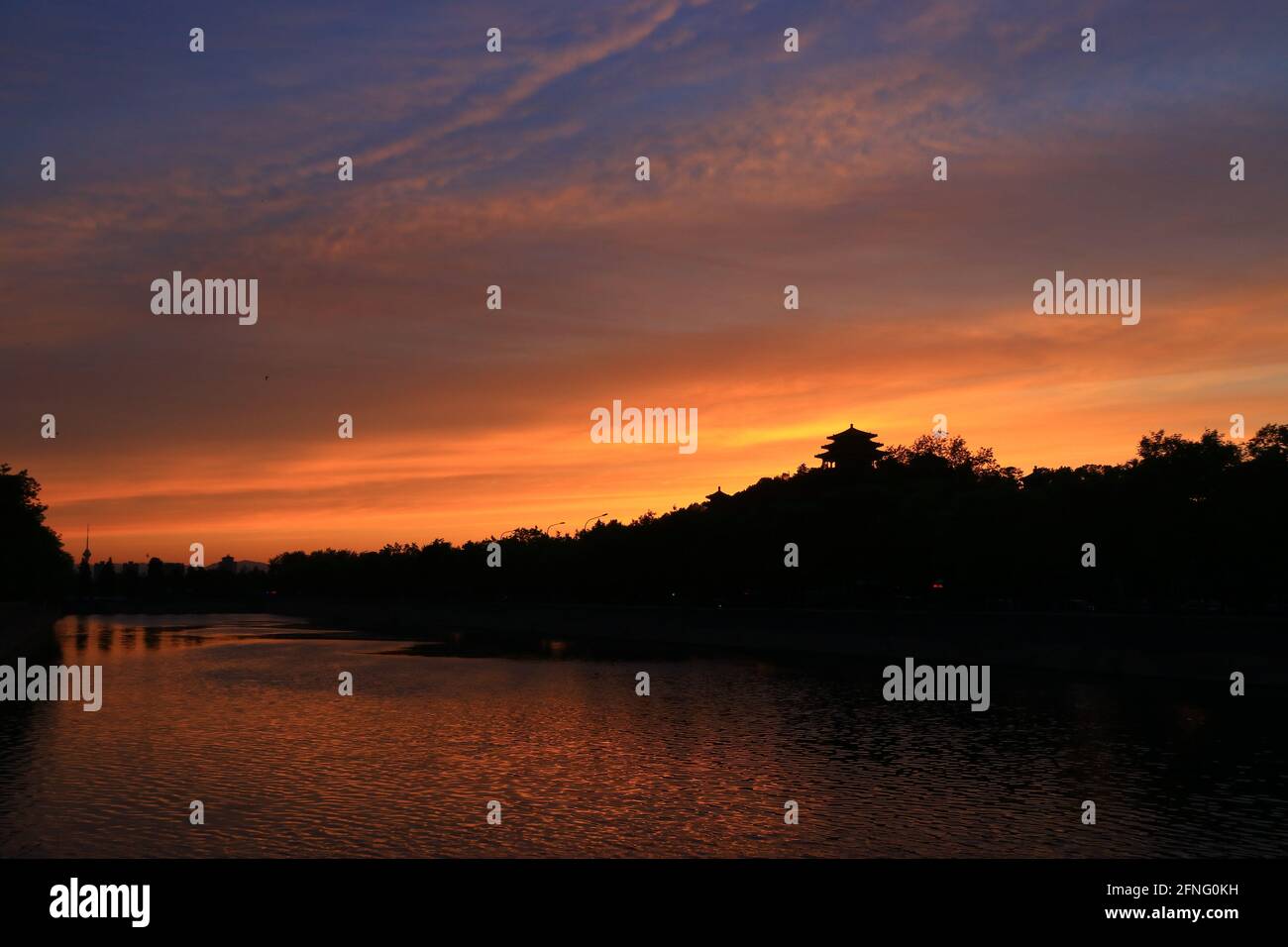 Beijing, Beijing, China. 17th May, 2021. On May 16, 2021, at sunset ...