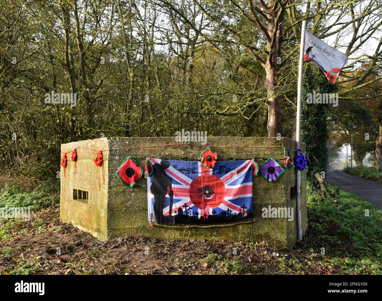 Poppy flags hi-res stock photography and images - Alamy
