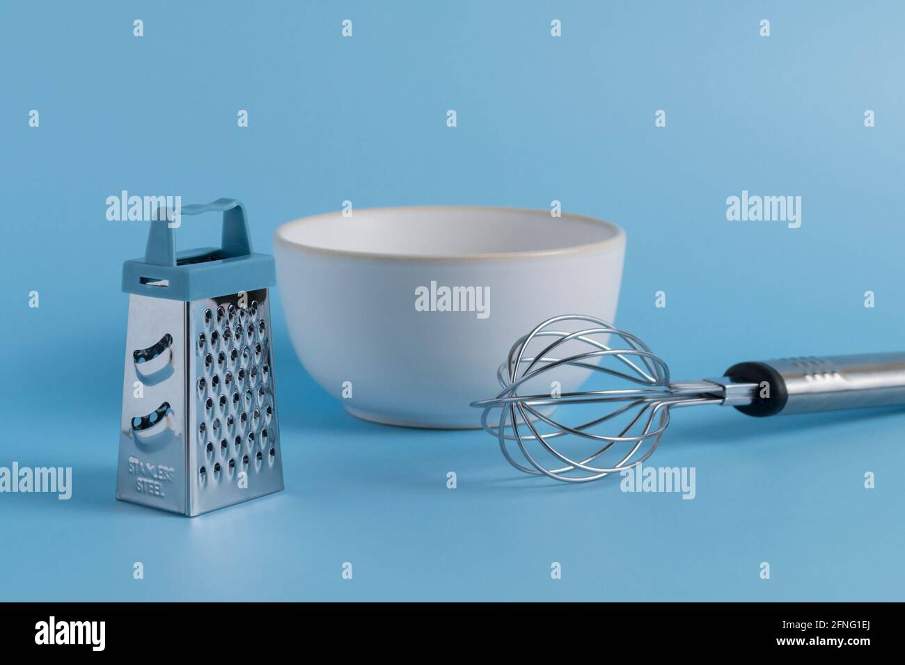 Blue metal bowl hi-res stock photography and images - Alamy