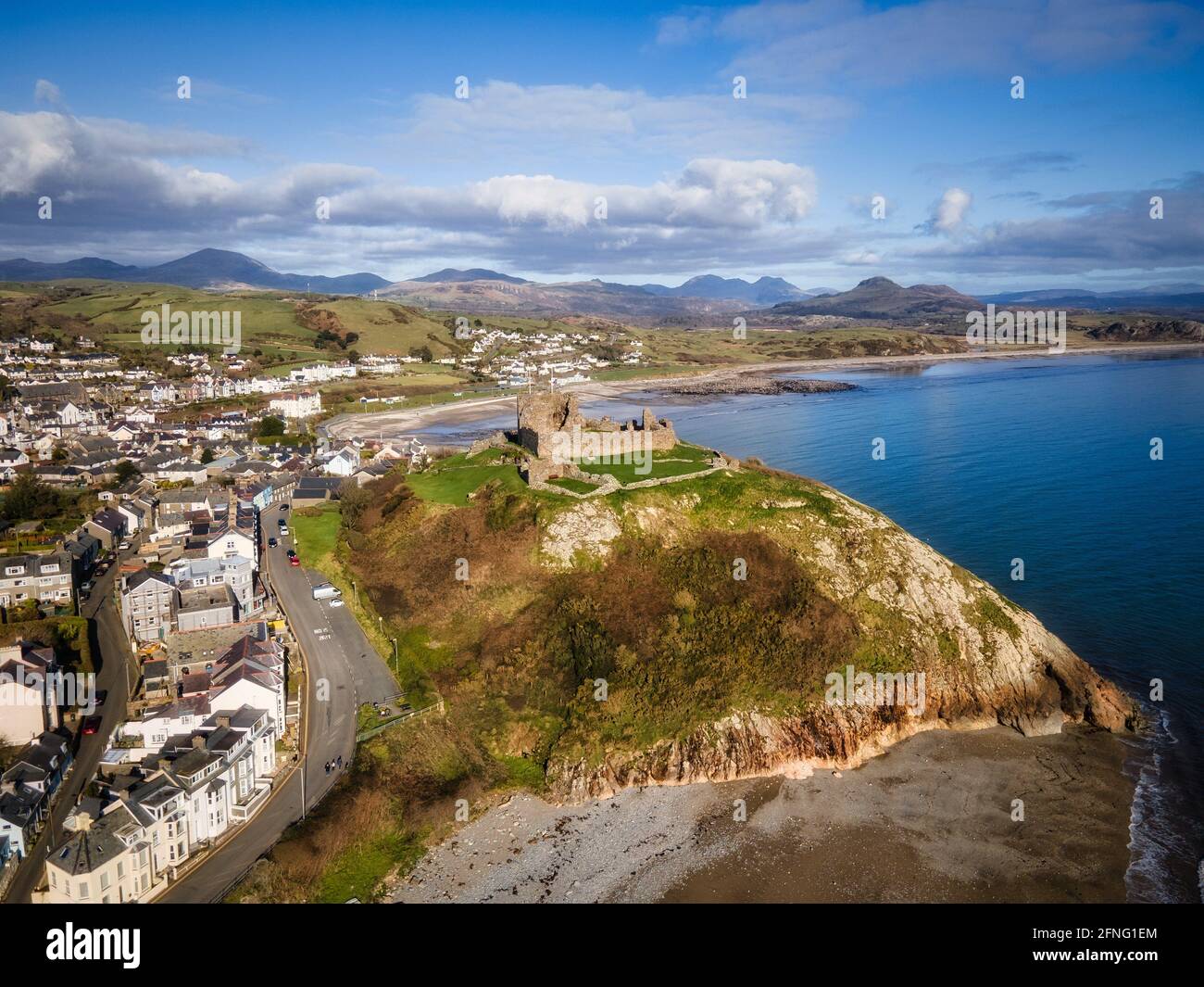 Aerial photo of Criccieth Castle Stock Photo - Alamy