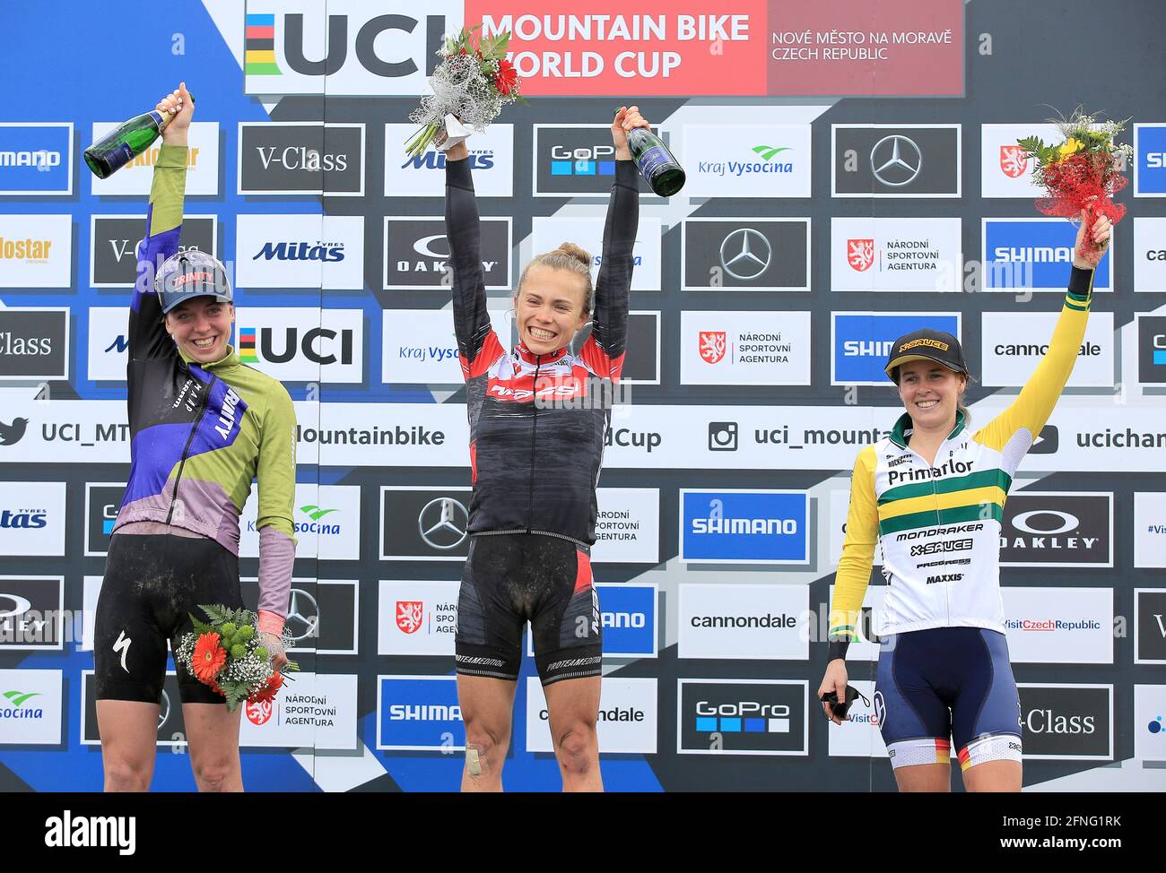 L-R Haley Batten (USA), Loana Lecomte (France) and Rebecca McConnell ...