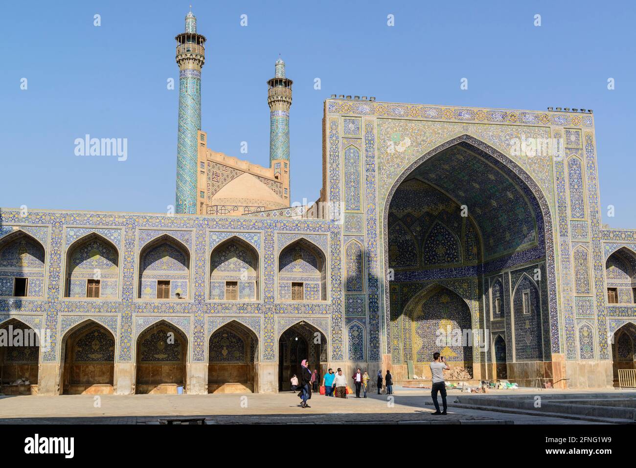 Entrance iwan hi-res stock photography and images - Alamy