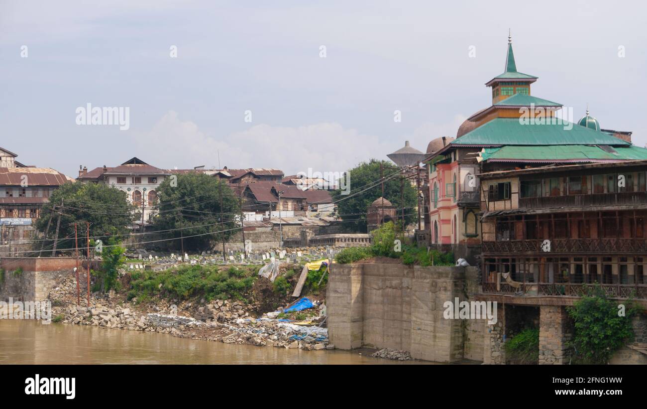 Beautiful View Of Srinagar The Capital Of Kashmir India On The Banks