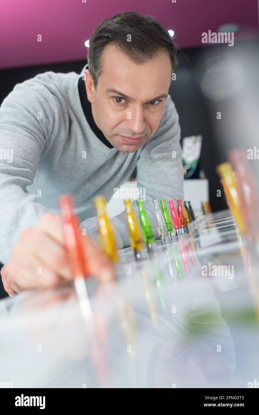 Tobacco cigarette counter hi-res stock photography and images - Alamy