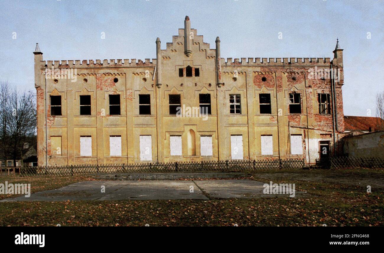 Brandenburg / Castles 3/ 1994 Nennhausen Castle, Havelland, built in ...
