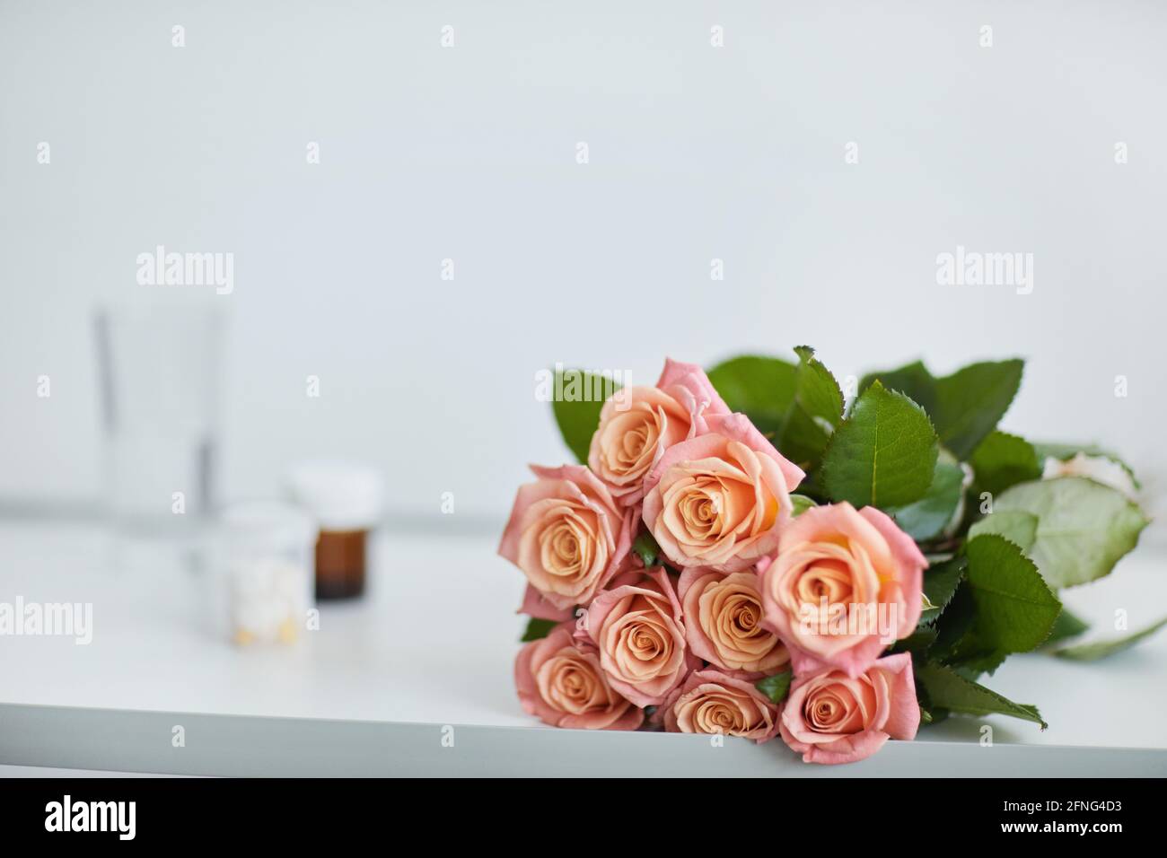 Bouquet flower hospital hi-res stock photography and images - Alamy