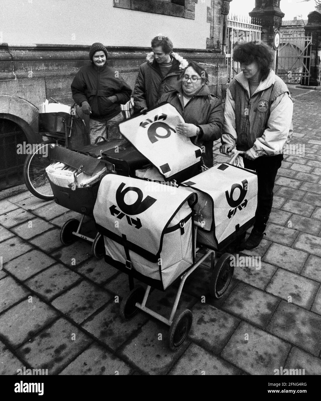 Post 1991 Black and White Stock Photos & Images - Alamy