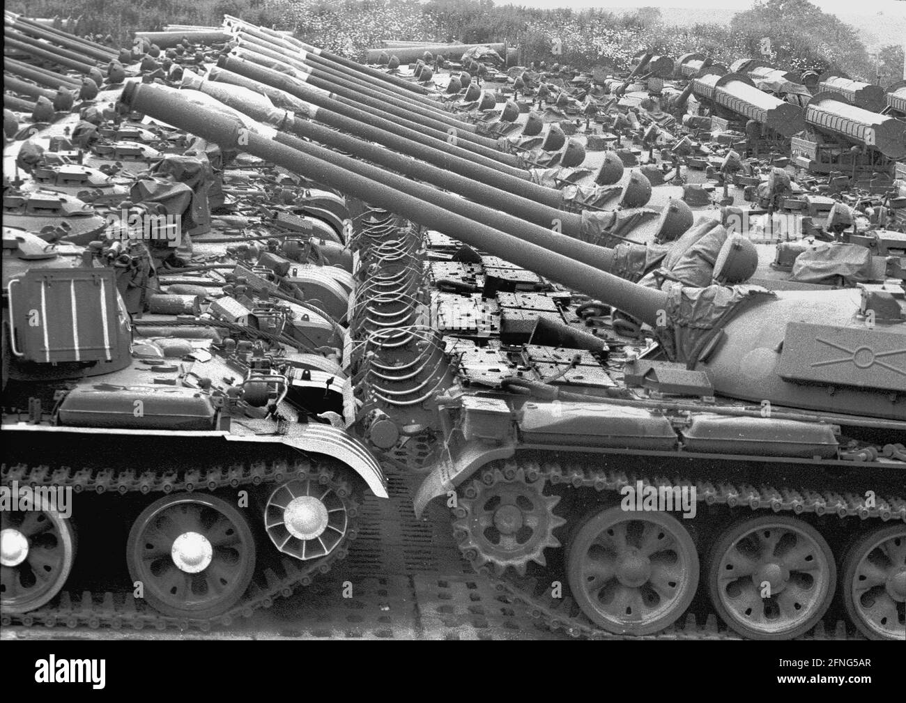 Saxony / GDR state / Unification / 1990 GDR tanks of the type T55 wait ...