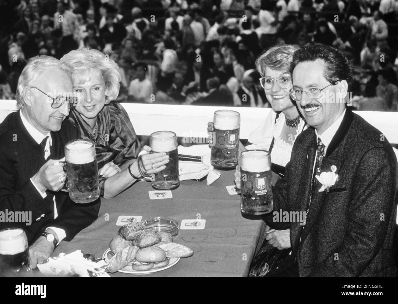 Munich's Lord Mayor Christian Ude (SPD) (right) with his wife Edith ...