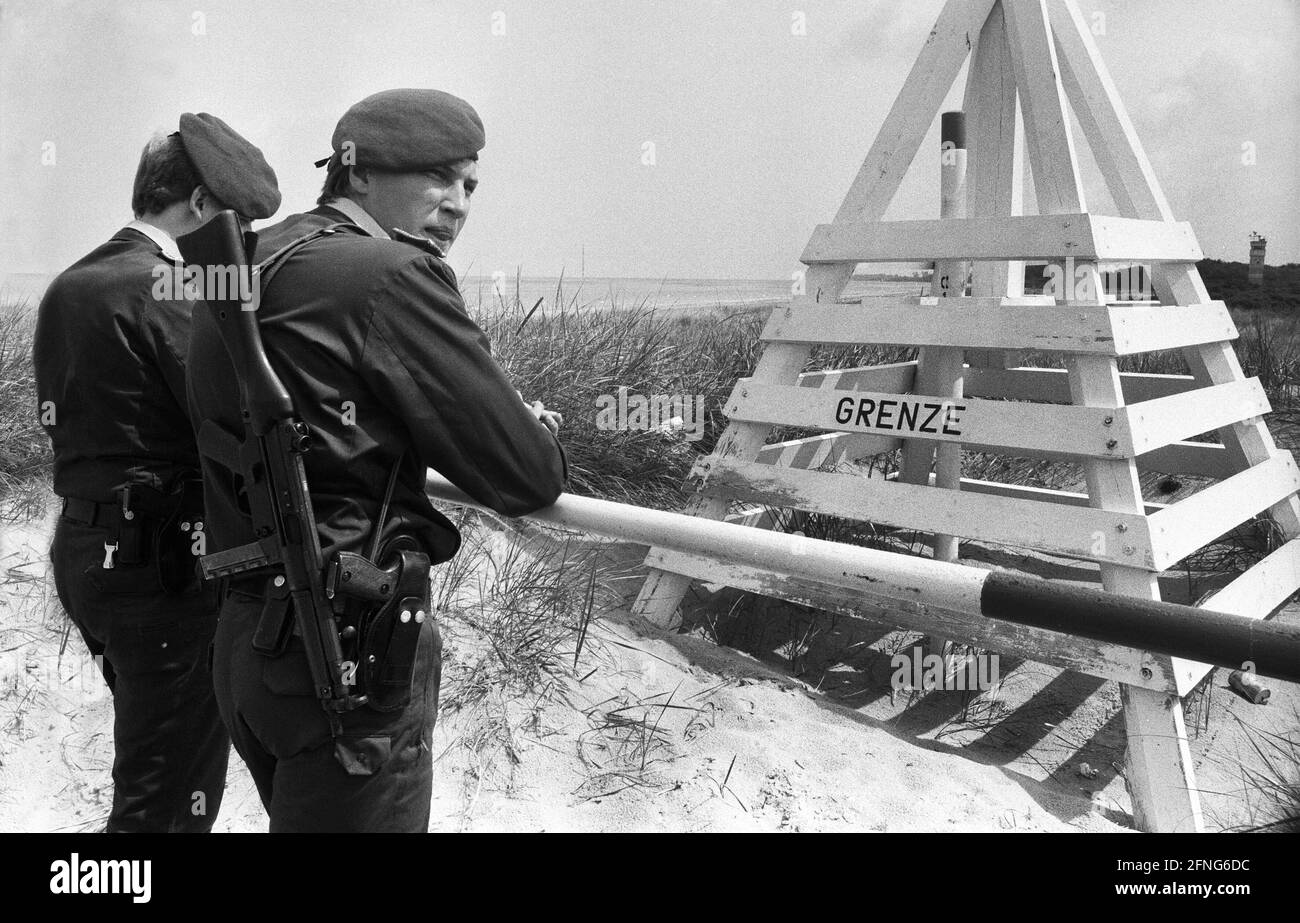 12 05 1989 hi-res stock photography and images - Alamy