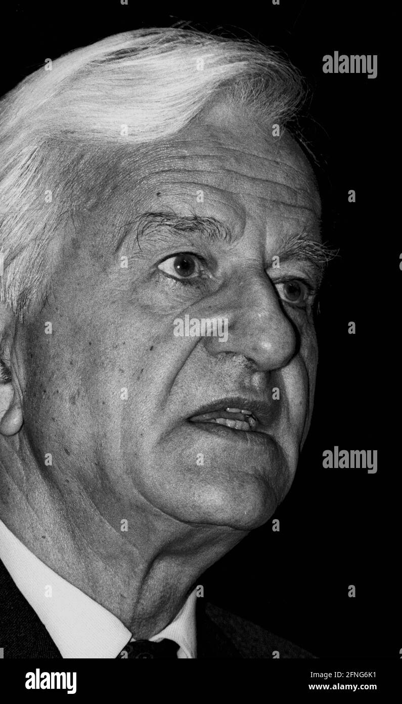 Richard von weizsaecker hi-res stock photography and images - Alamy