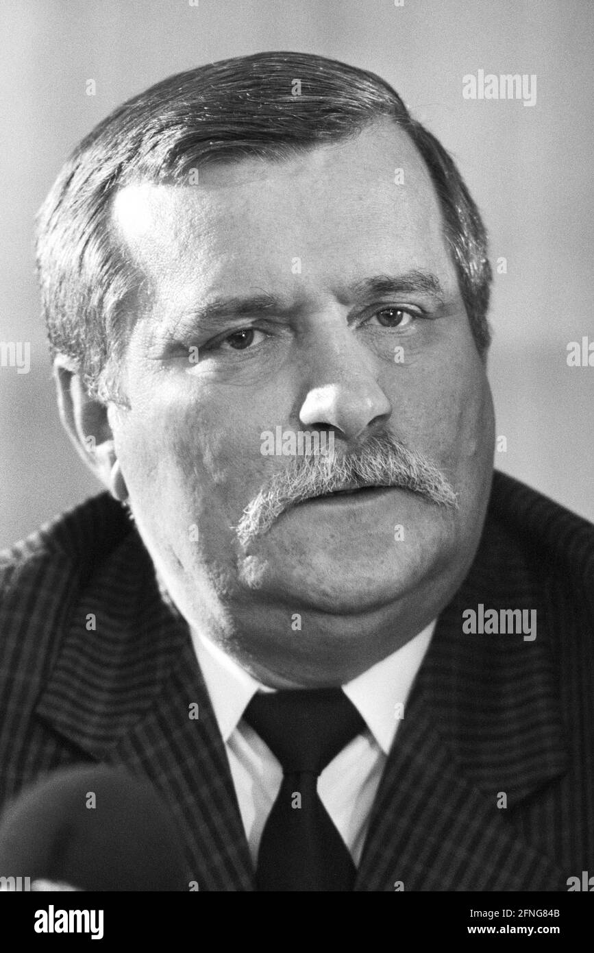 Solidarnosc 1989 hi-res stock photography and images - Alamy