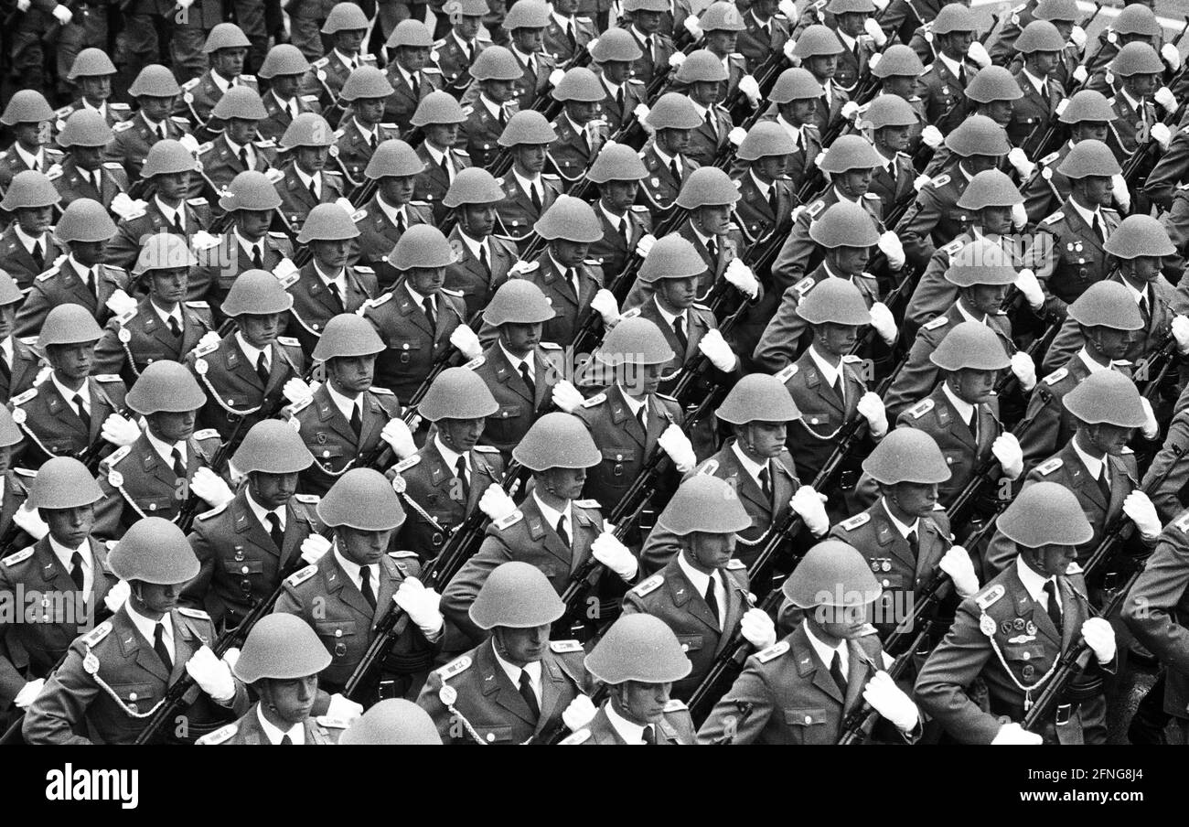 40th anniversary gdr Black and White Stock Photos & Images - Alamy