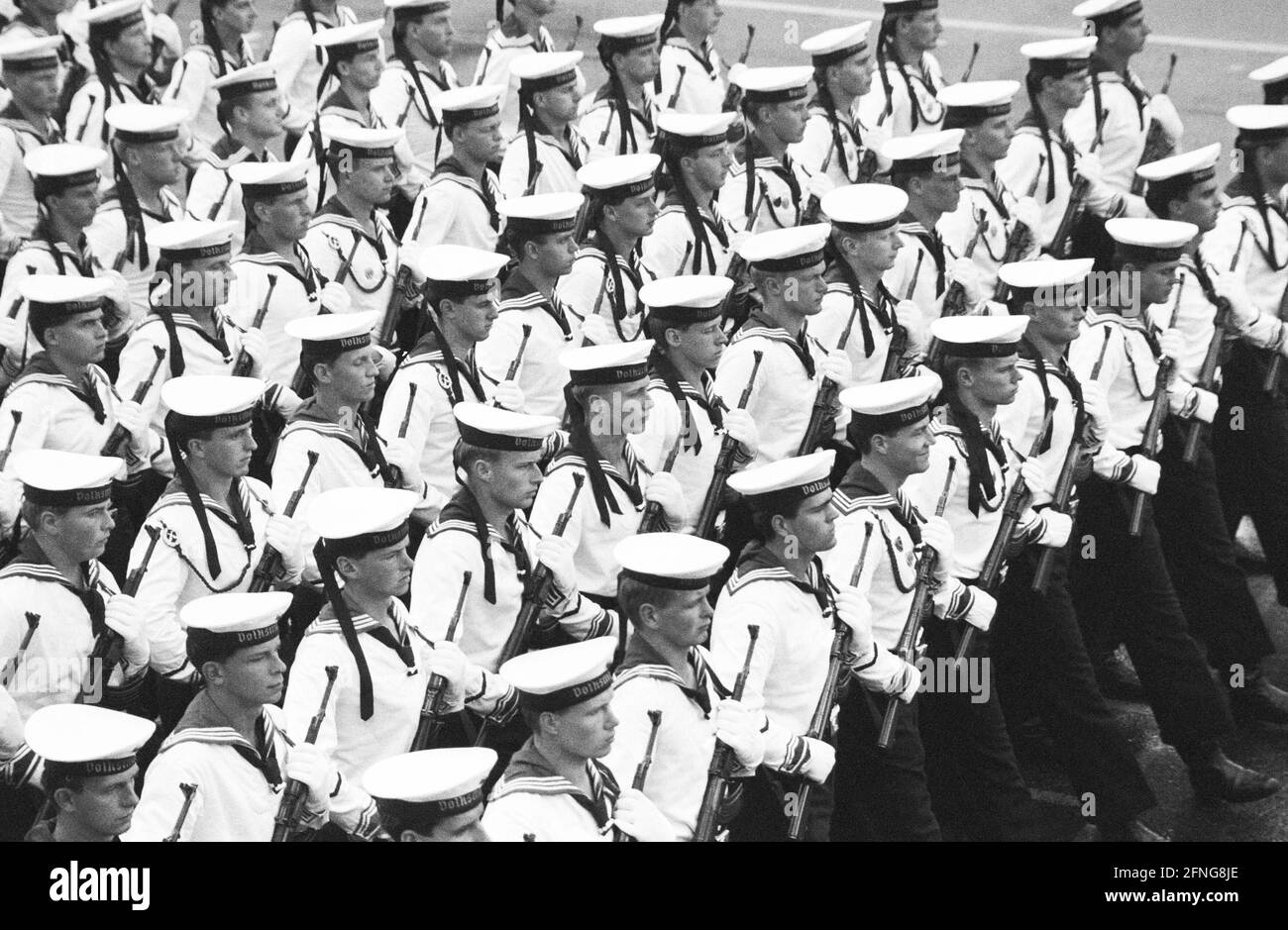 40th anniversary gdr hi-res stock photography and images - Alamy