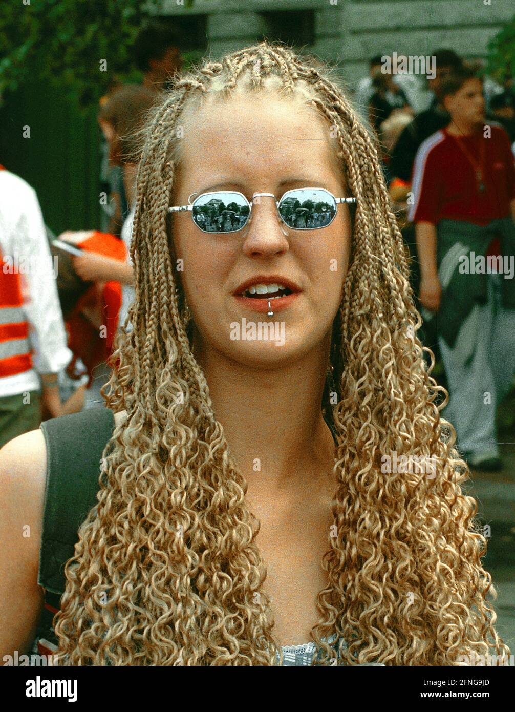Ravers 90s hi-res stock photography and images - Alamy