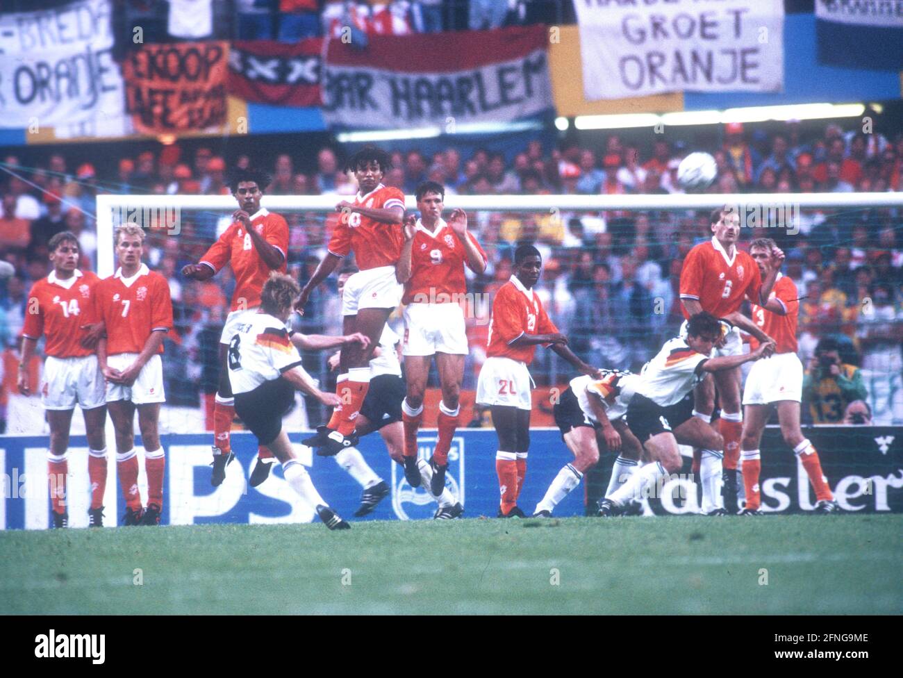 European Football Championship 1992 in Sweden: Germany - Netherlands 1: ...